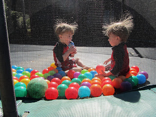 Homeschool and Light Tables: The Amazing Eebee