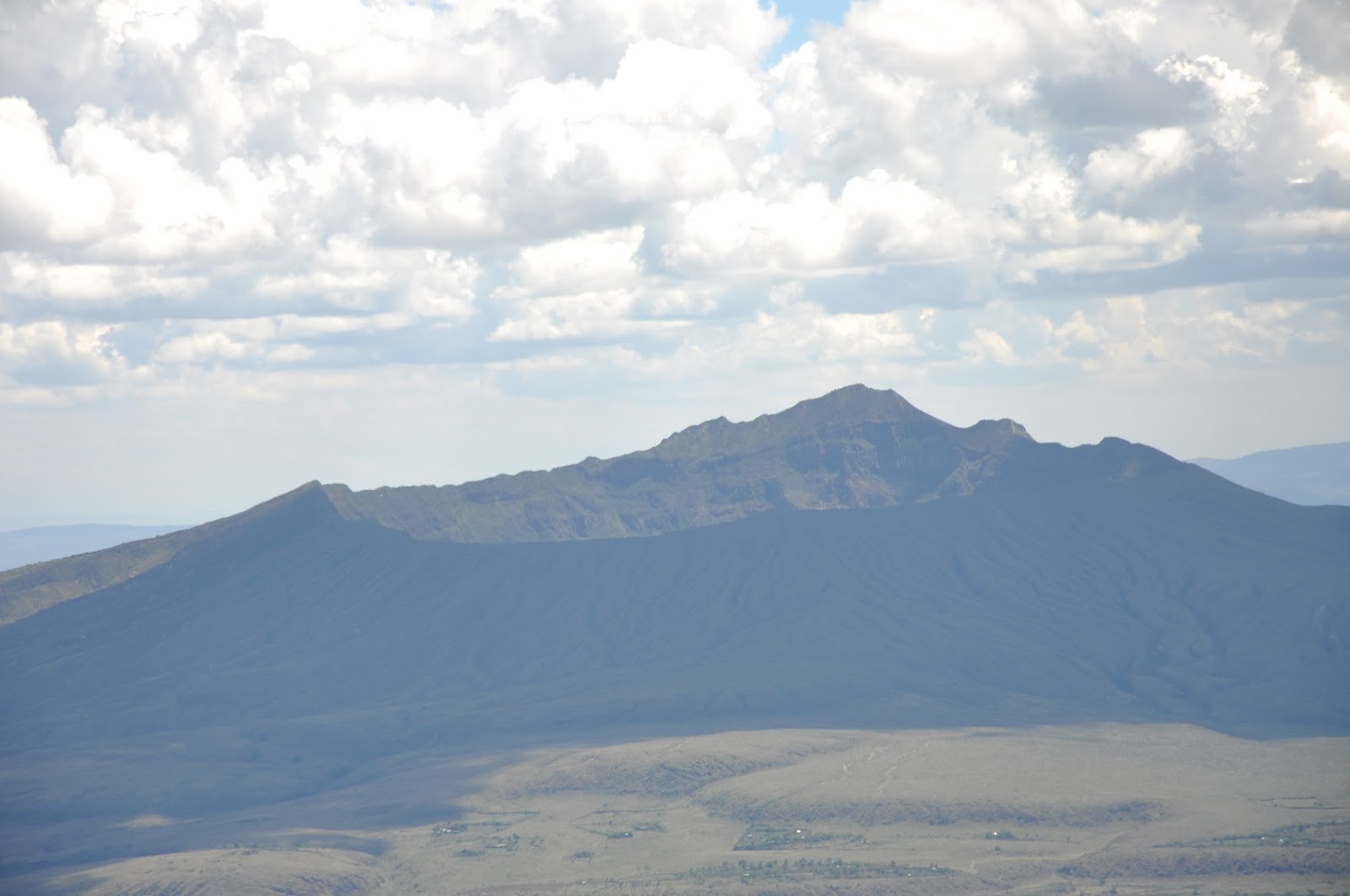 Van anderkant die ewenaar: Nog 'n Kenya storie
