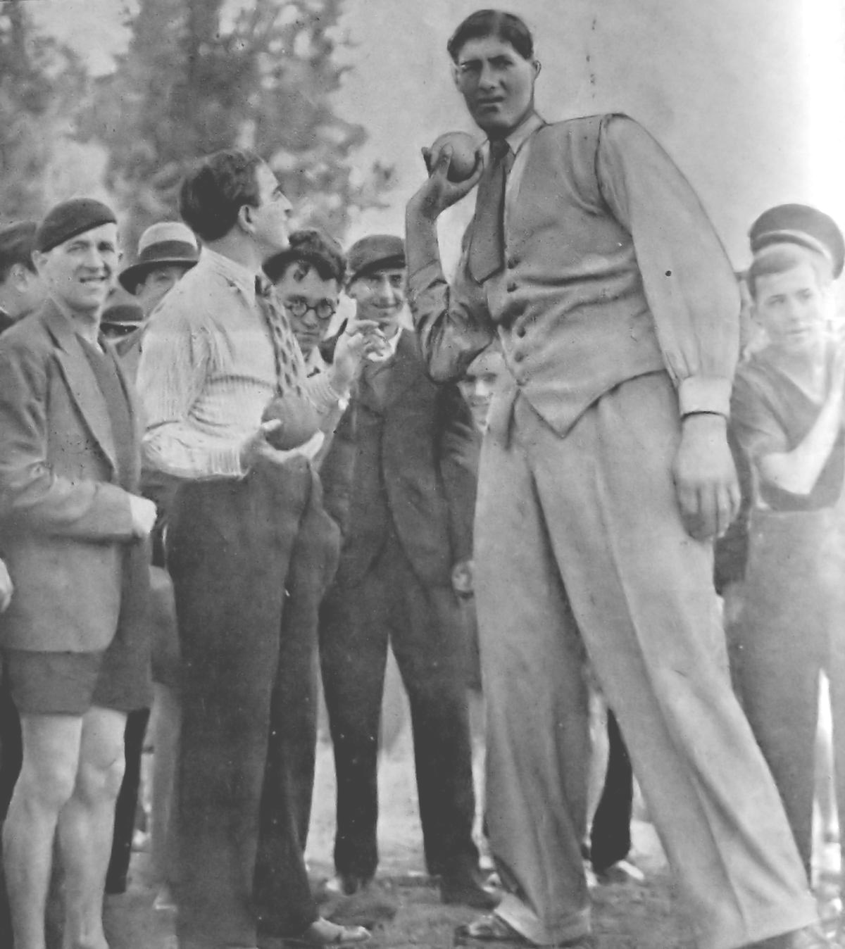 Gogea Mitu ~ Complete Information [ Wiki | Photos | Videos ]