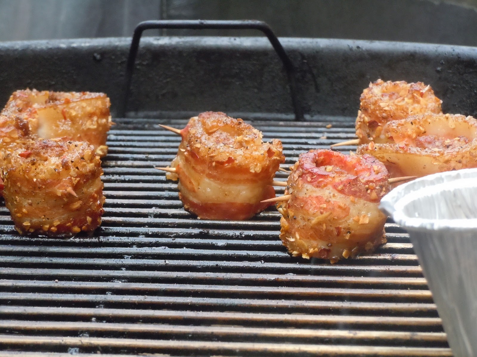 Glen Ellyn Backyard BBQ: Moo + Oink = MOINK