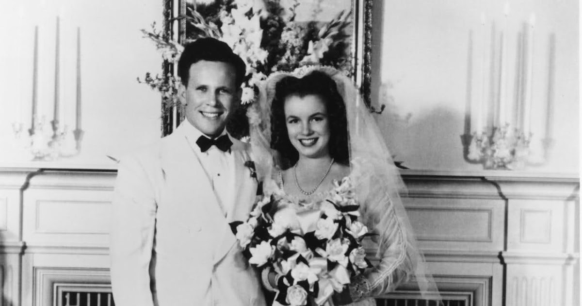 Vintage Wedding Photos of Marilyn Monroe's First Marriage With James ...
