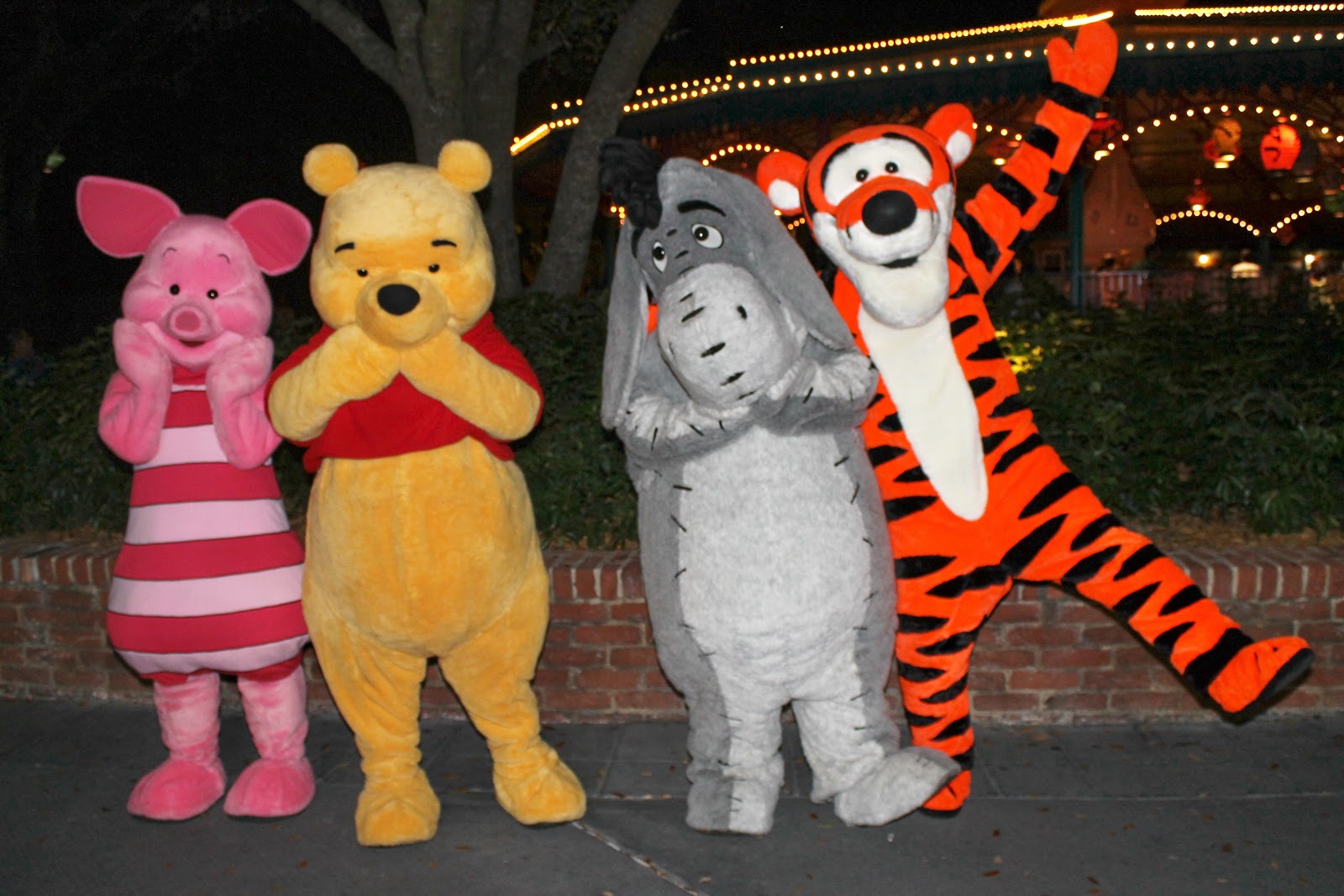 Unofficial Disney Character Hunting Guide: March 2012