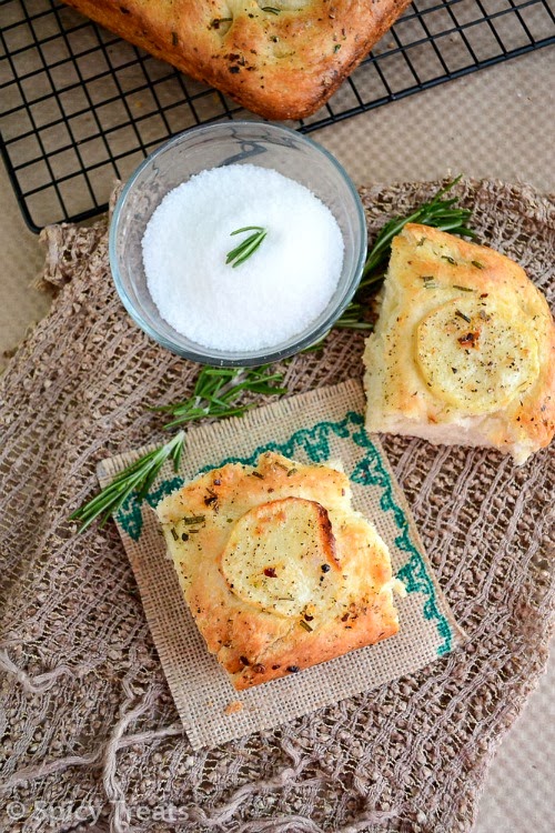 Spicy Treats: Potato Rosemary Focaccia Pugliese / Potato Rosemary Focaccia