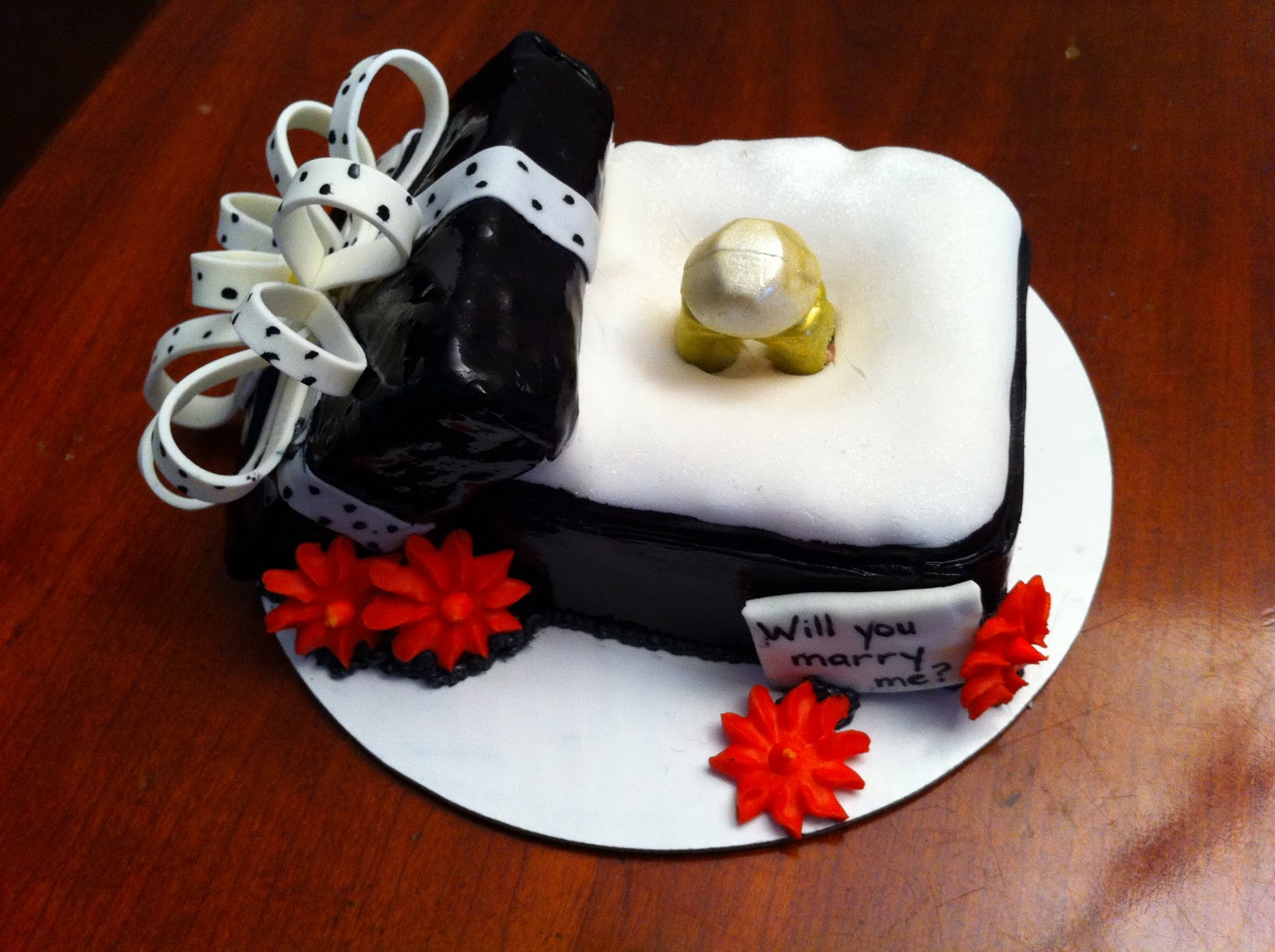 Love Dem Goodies: Proposal Ring Cake