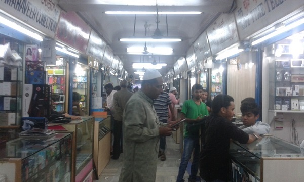 Majestic Shopping Complex - Heart of Bangalore City ~ TOURIST PLACES ...