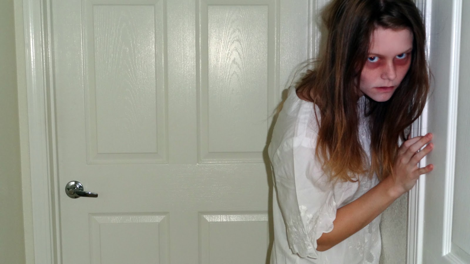 SARAH HAWKINSON: insane asylum escapee