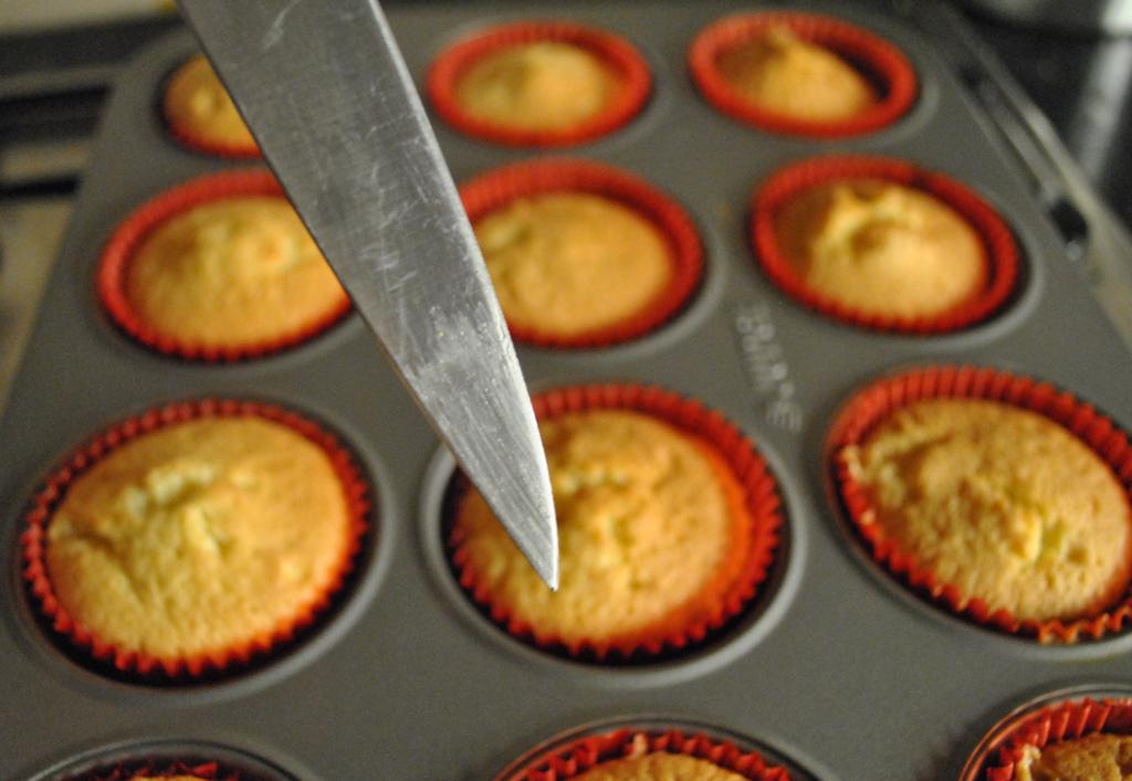 Ever So Juliet | Edinburgh lifestyle blog: How to: bake the easiest ...