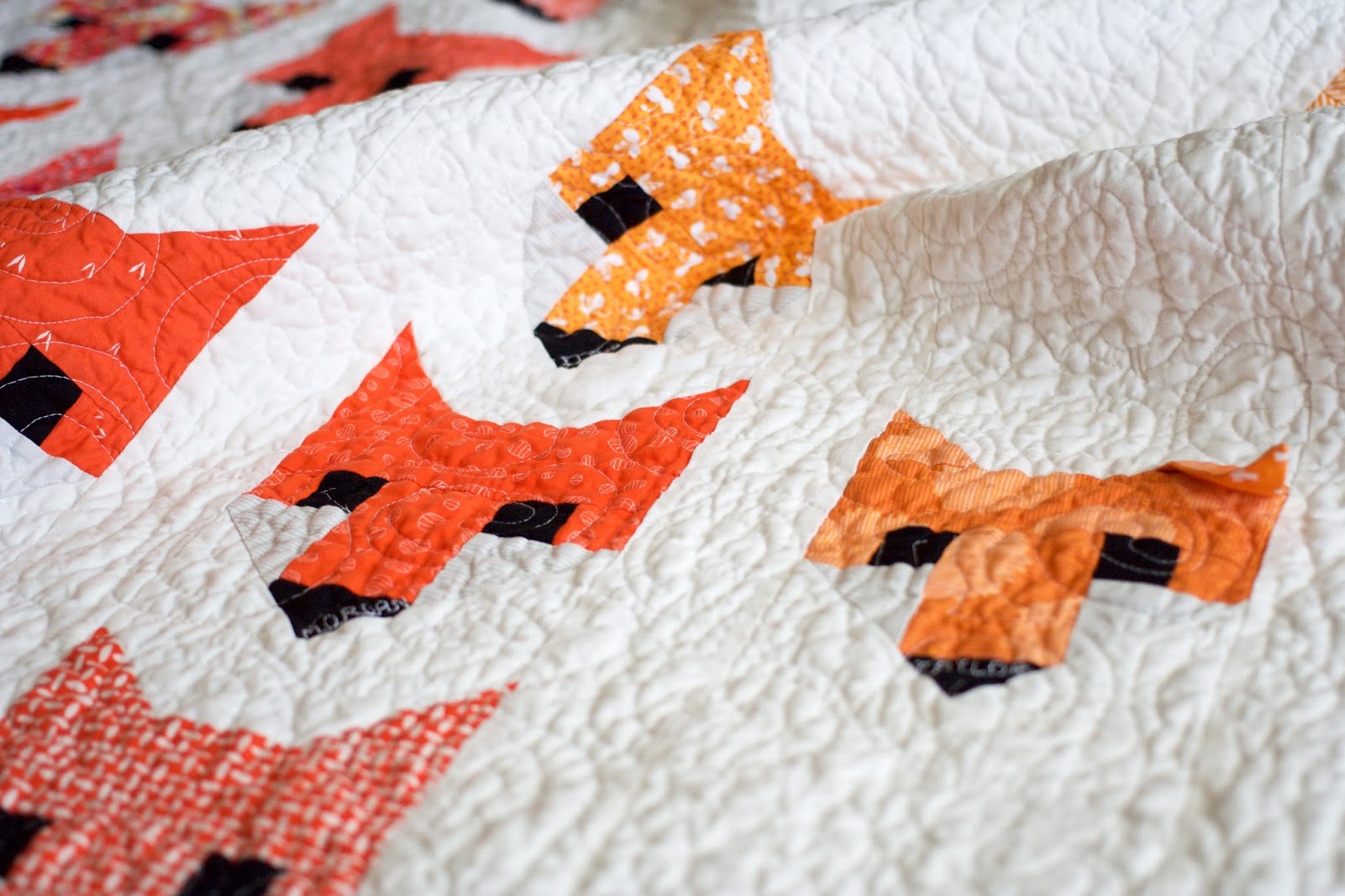 a quilt is nice: Fancy Fox Quilt