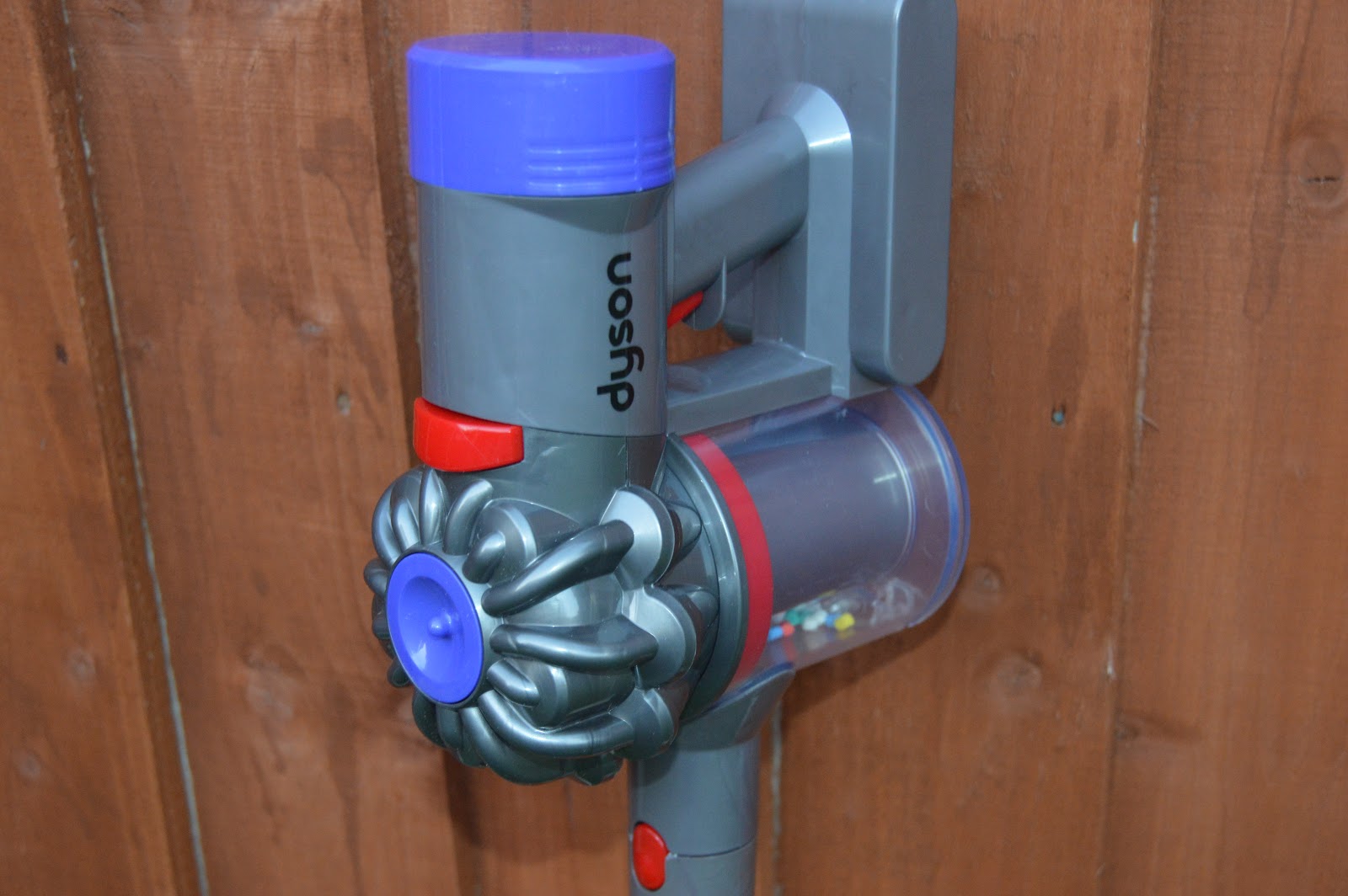 Playdays and Runways: Review | Casdon Toy Dyson Cord Free Vacuum Cleaner