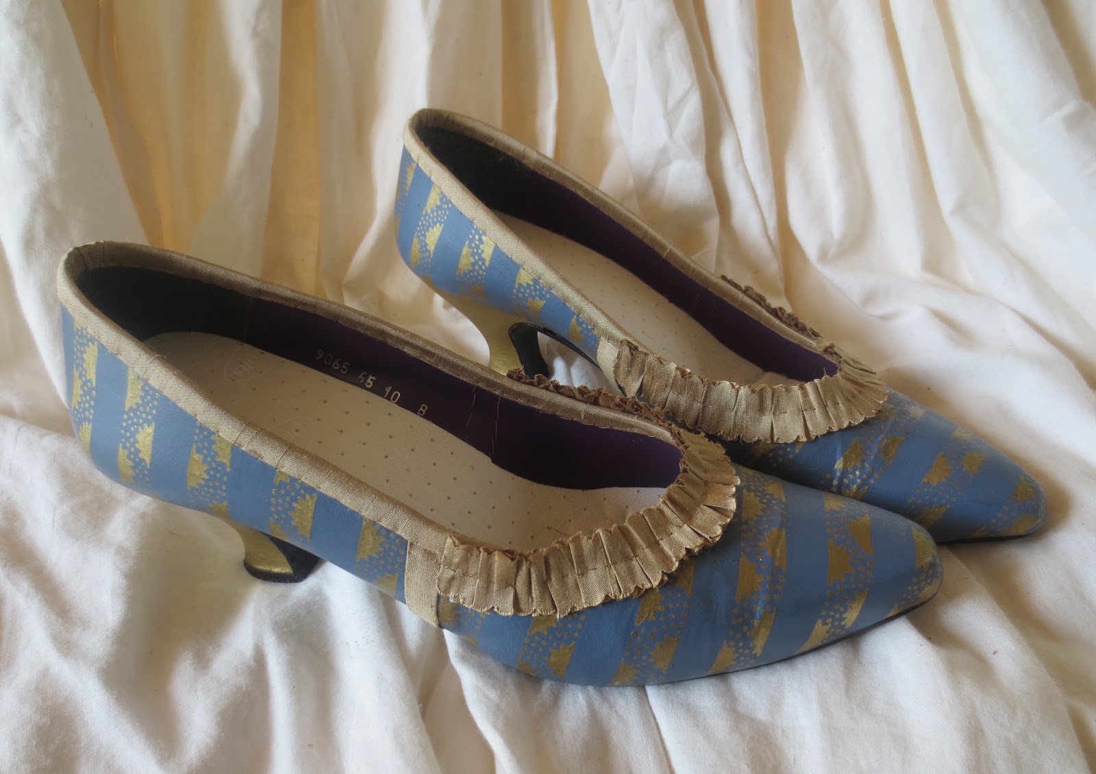 Festive Attyre: shoe upcycle