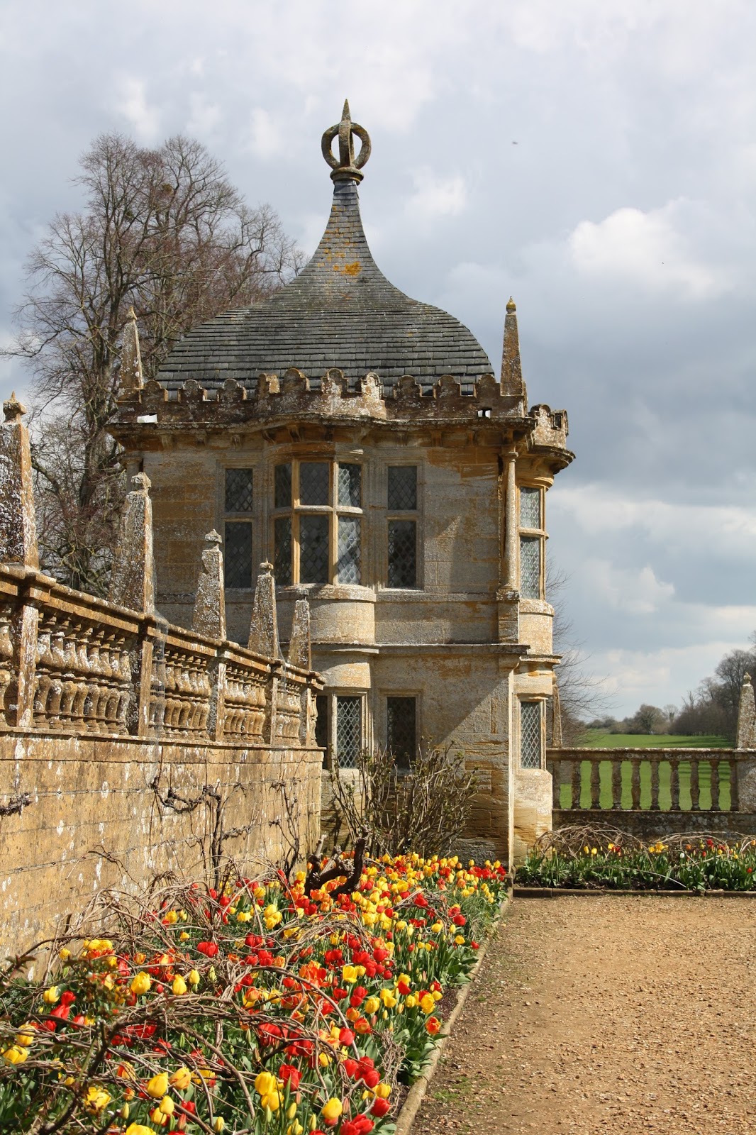 Views from Somerset: Montacute House, an imposing Elizabethan mansion ...