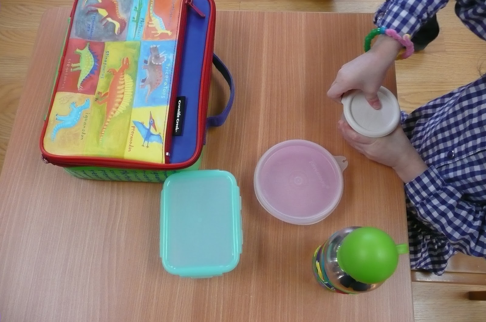 Montessori Teachings: Packing and Unpacking a Lunchbox