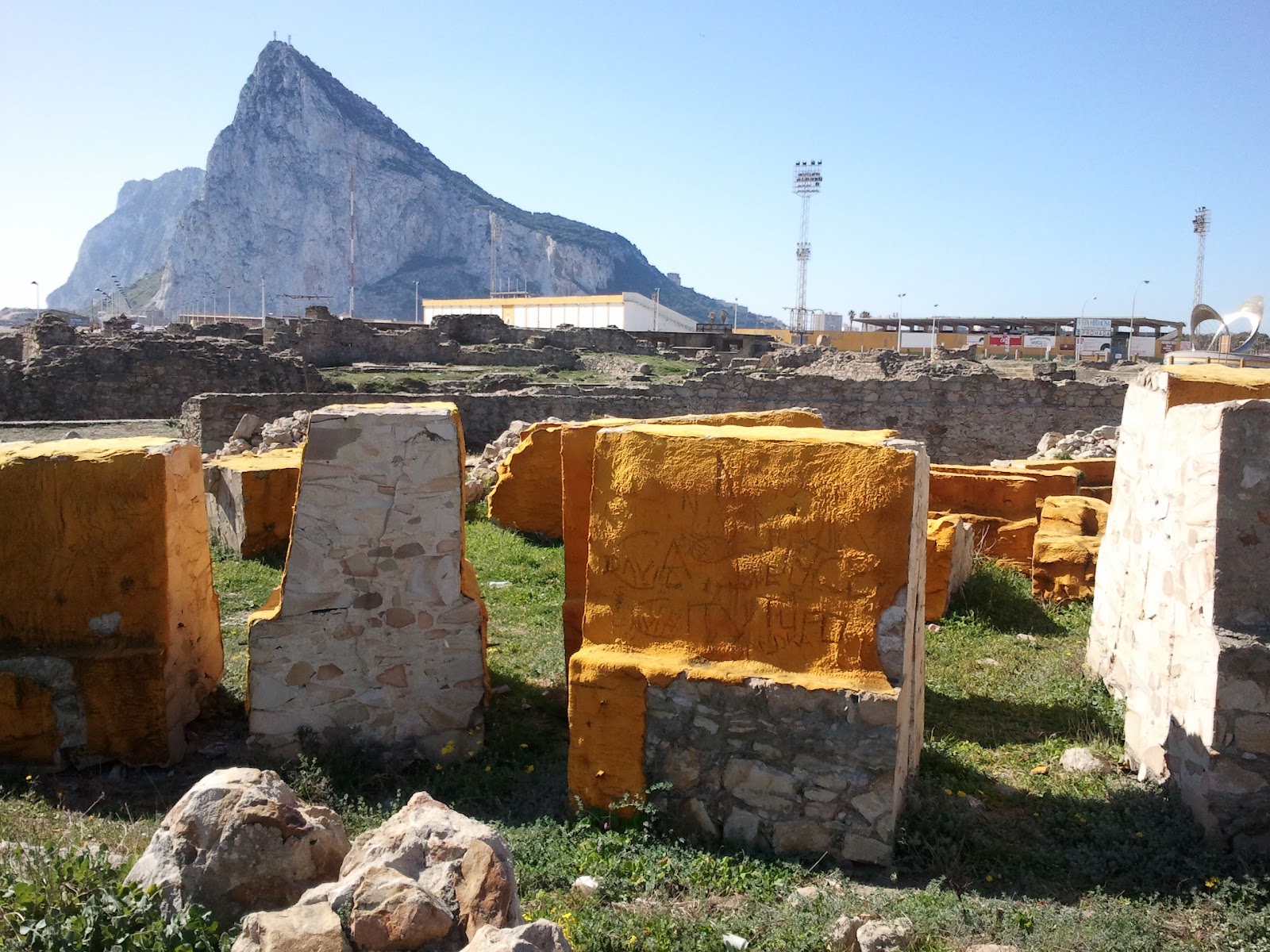 Vista del “Municipal De La LInea” desde la ruinas de Santa Bárbara, La ...