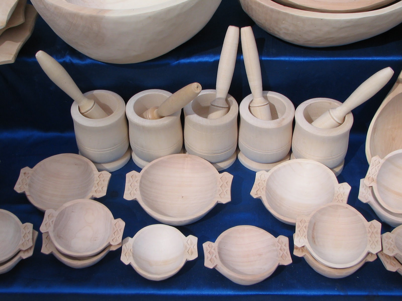 LA MULTI ANI, ROMANIA!: Obiecte traditionale din lemn