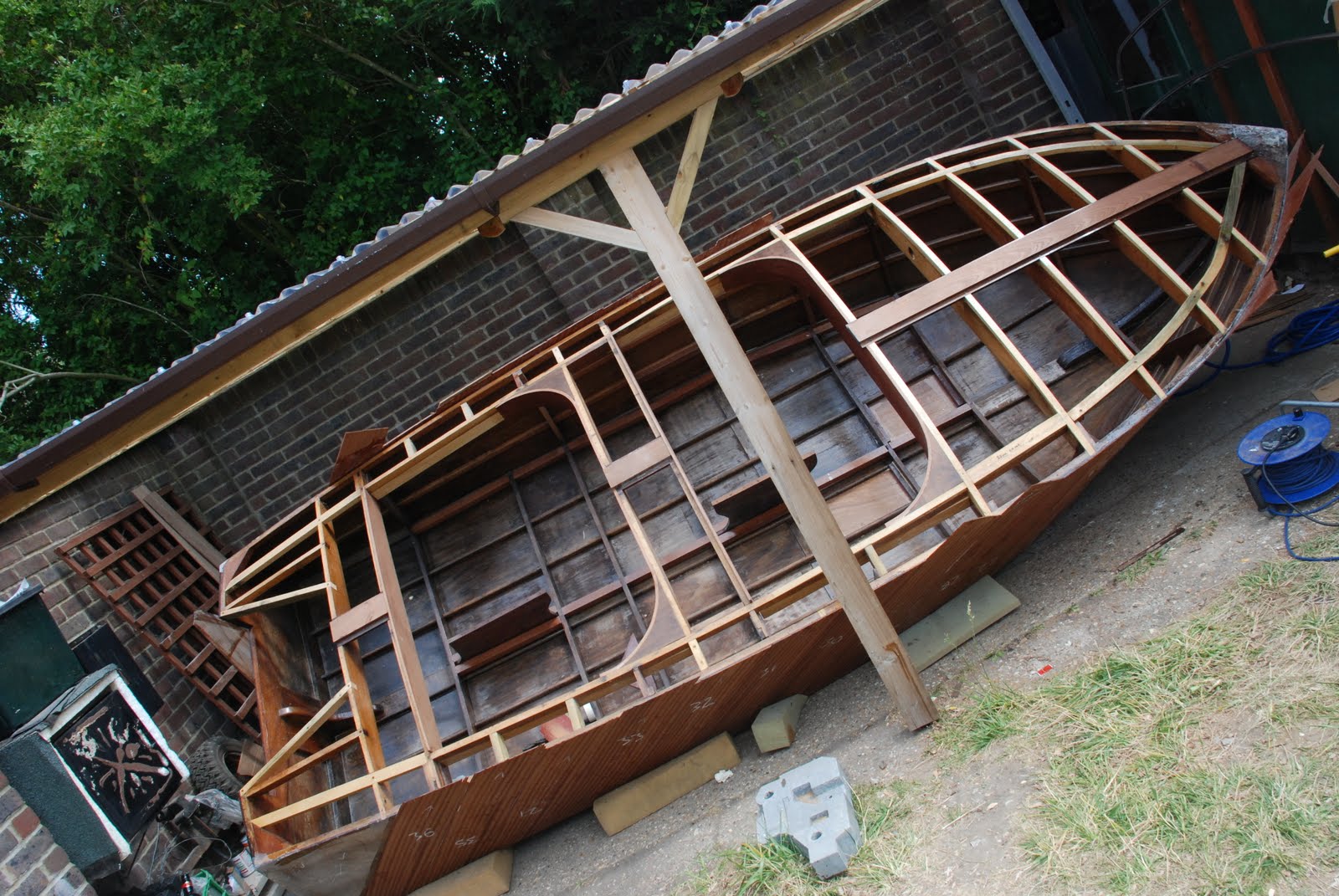 my wooden speed boat build: cockpits