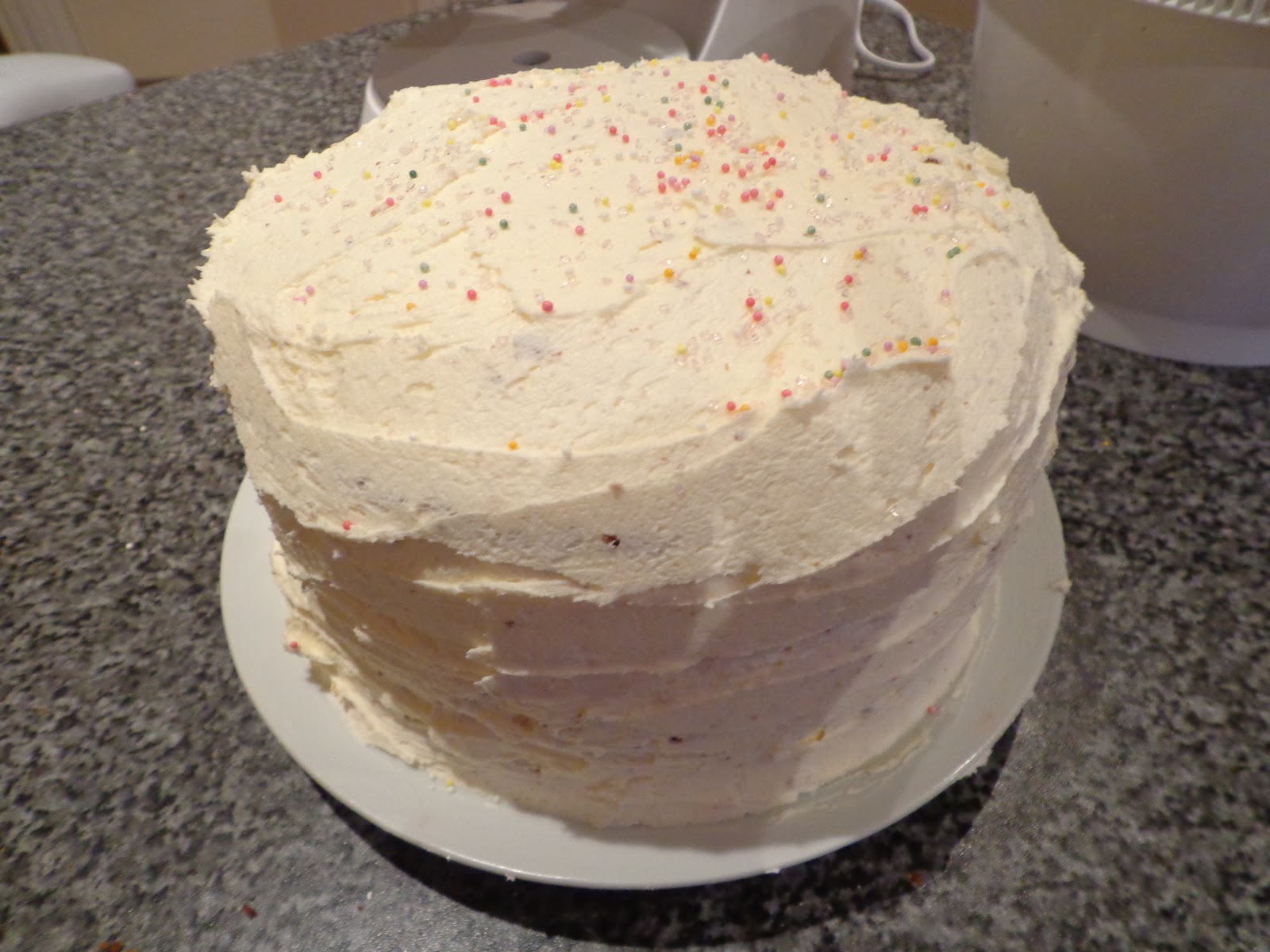 Lousia's Baking Diary: Chocolate and Vanilla 4 layer cake