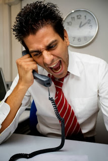 Sukses Berbisnis: Tips Mengatasi Keluhan Konsumen Via Telepon