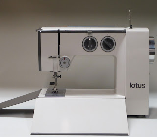 MI Vintage Sewing Machines: Elna Lotus (1967)