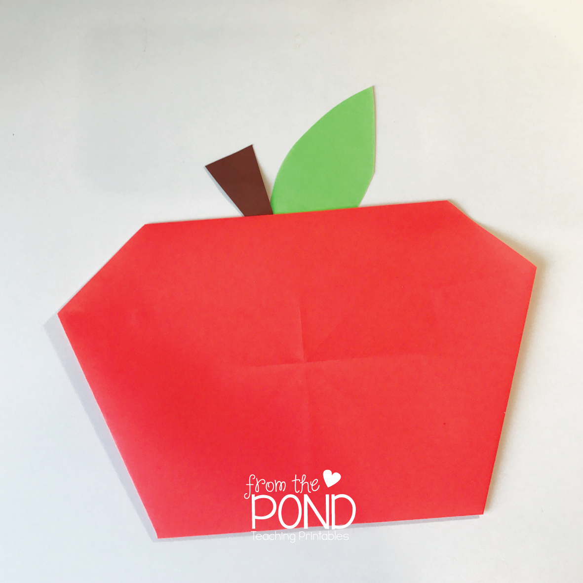 Easy Apple Paper Craft | From the Pond