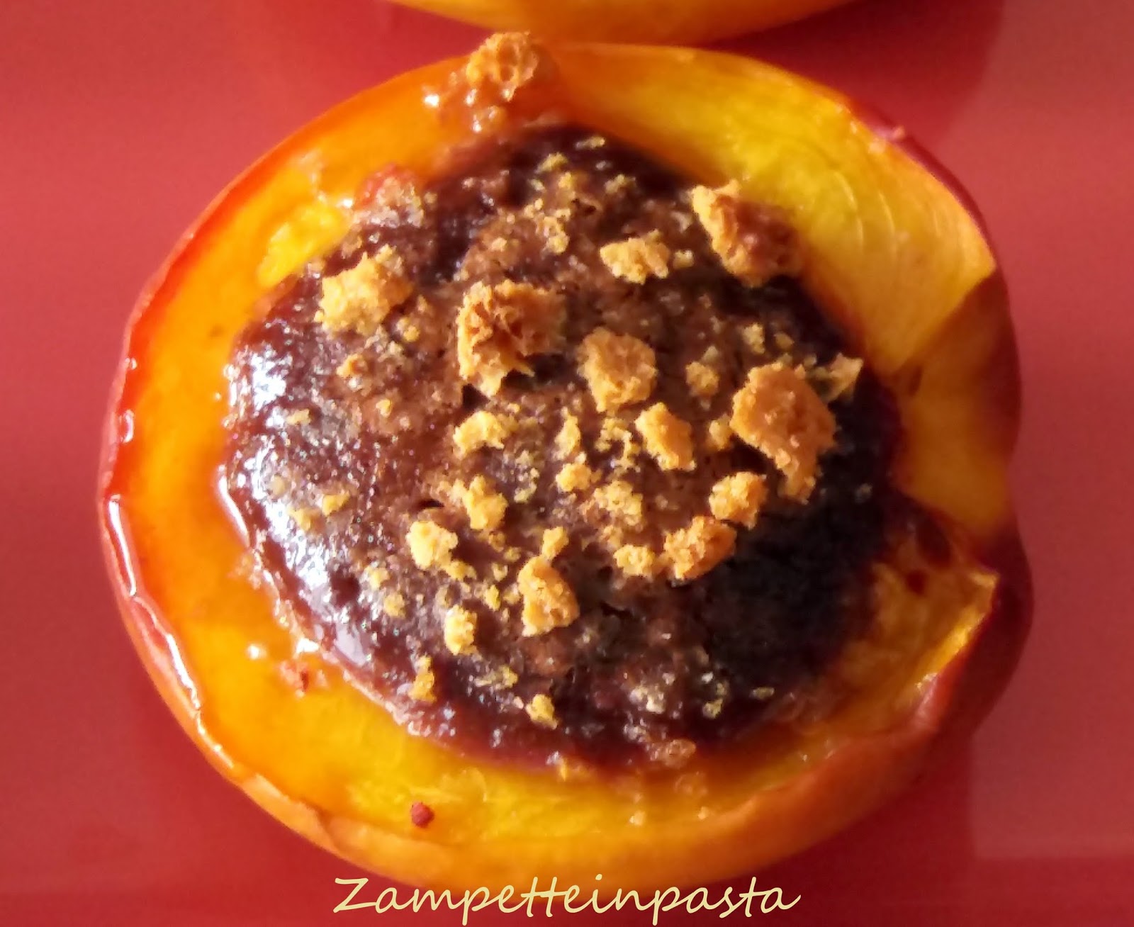 PESCHE RIPIENE CON AMARETTI | ZAMPETTE IN PASTA