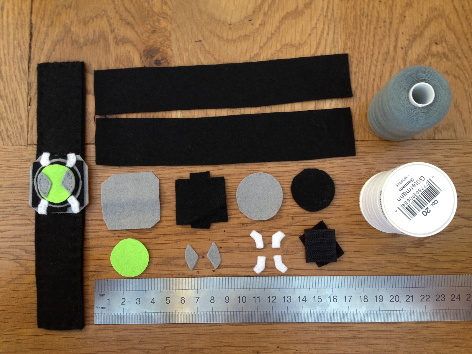 a pip and a peach: Ben 10 Craft