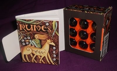 BOHEMIANESS: Oracle Review: Running Press Runes (Mini Kit)