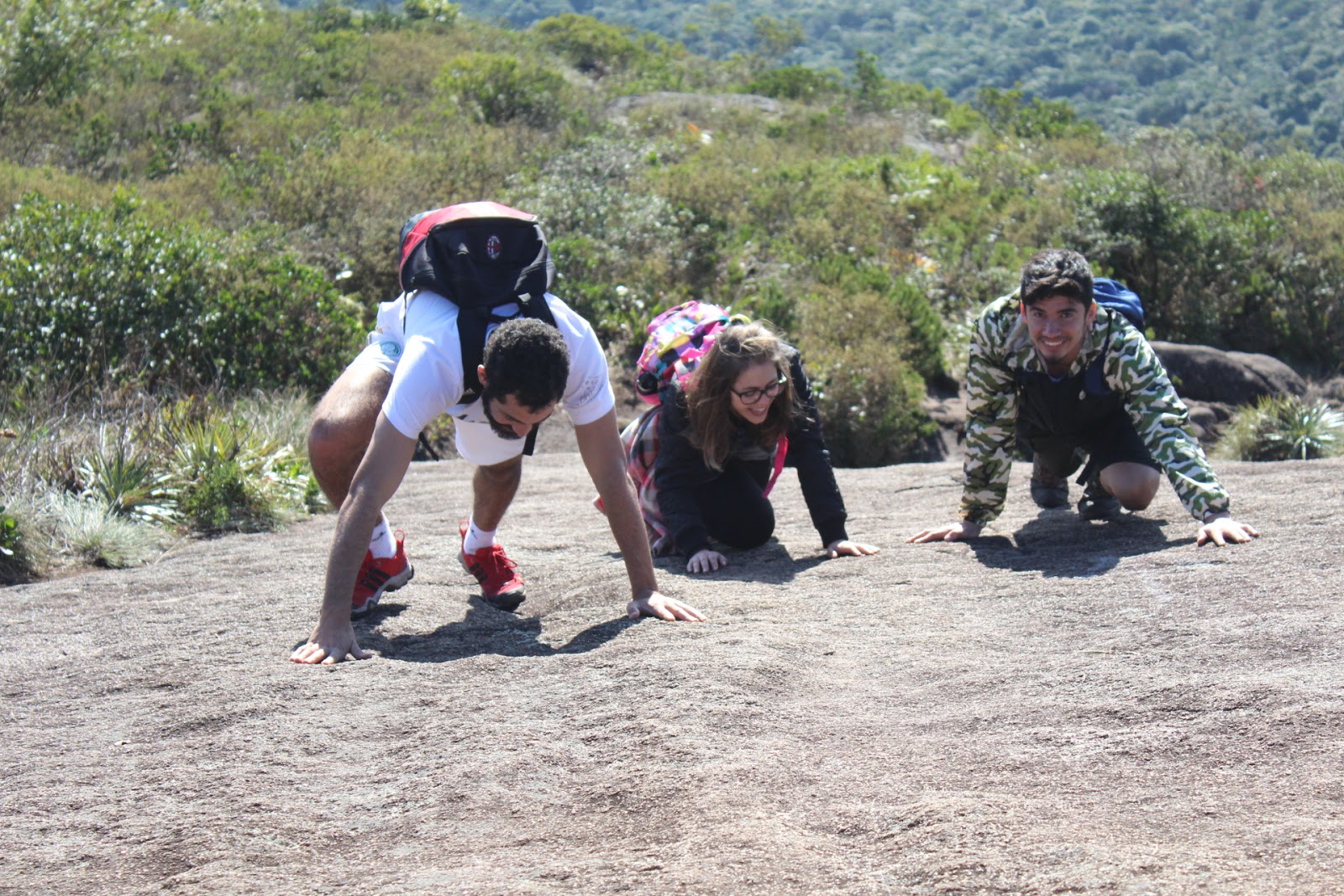 Trilhas e Viagens: Morro do Anhangava