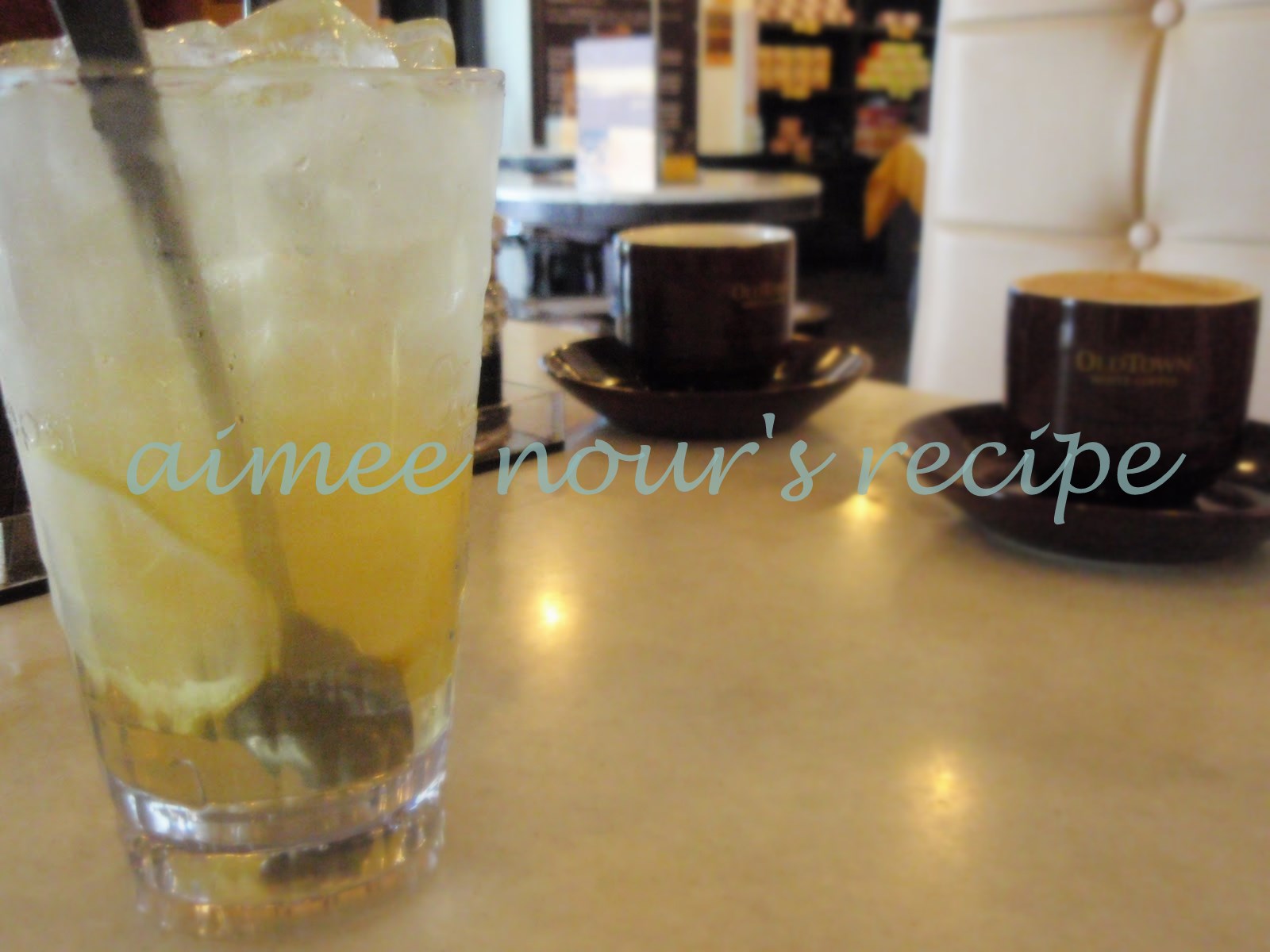 flavours of asia: Iced Honey and Lemon Drink