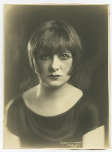 Silent film actress: Jean Acker. Pictures and a Movie. - Movie observers