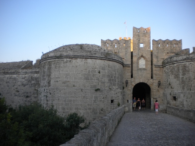 Travel Wanderings: Στα λιθόστρωτα της Ρόδου και της Σύμης! Ιούλιος 2011 ...