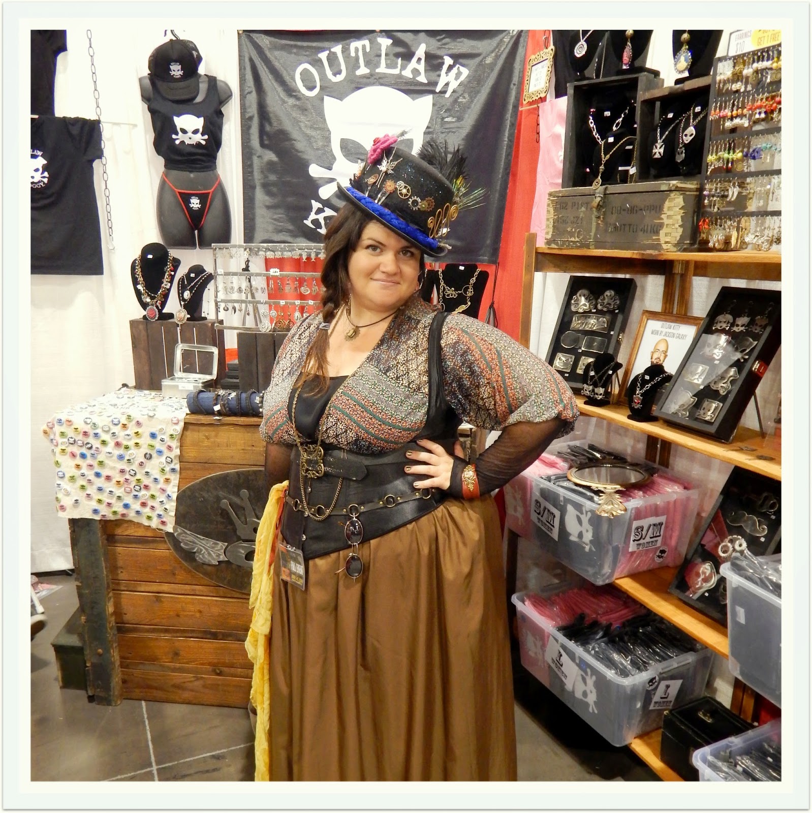 WATTO Distinctive Metal Wear: Phoenix Comicon 2014