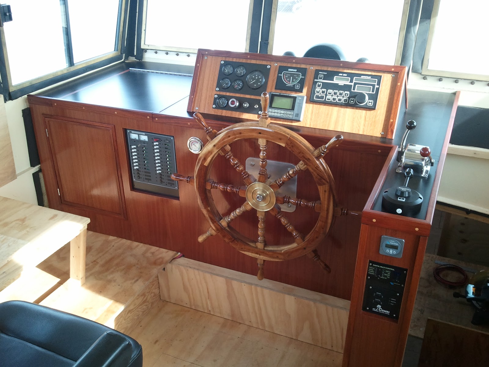 Building Koloa (Kama Hele): Wheelhouse console finished