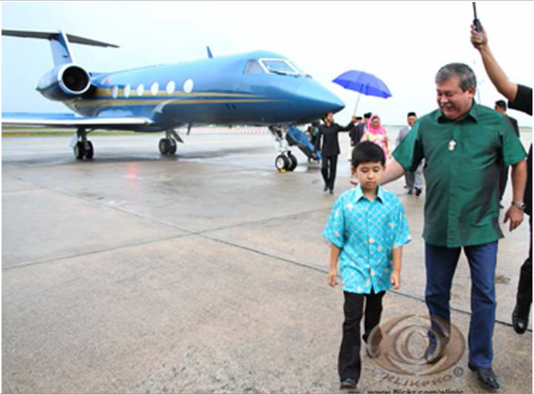 ♥CMa786♥: .: KenDeraaN miLik sultan Johor