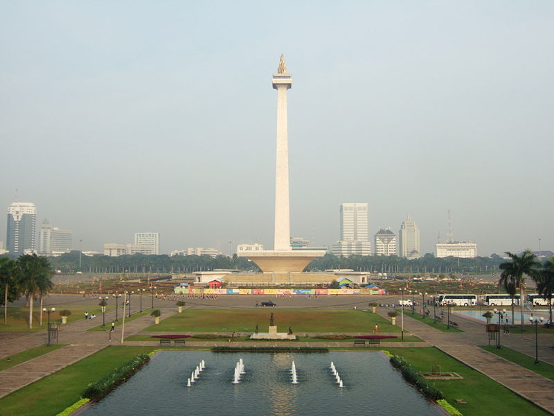 Amazing Holiday : Monumen Nasional Jakarta