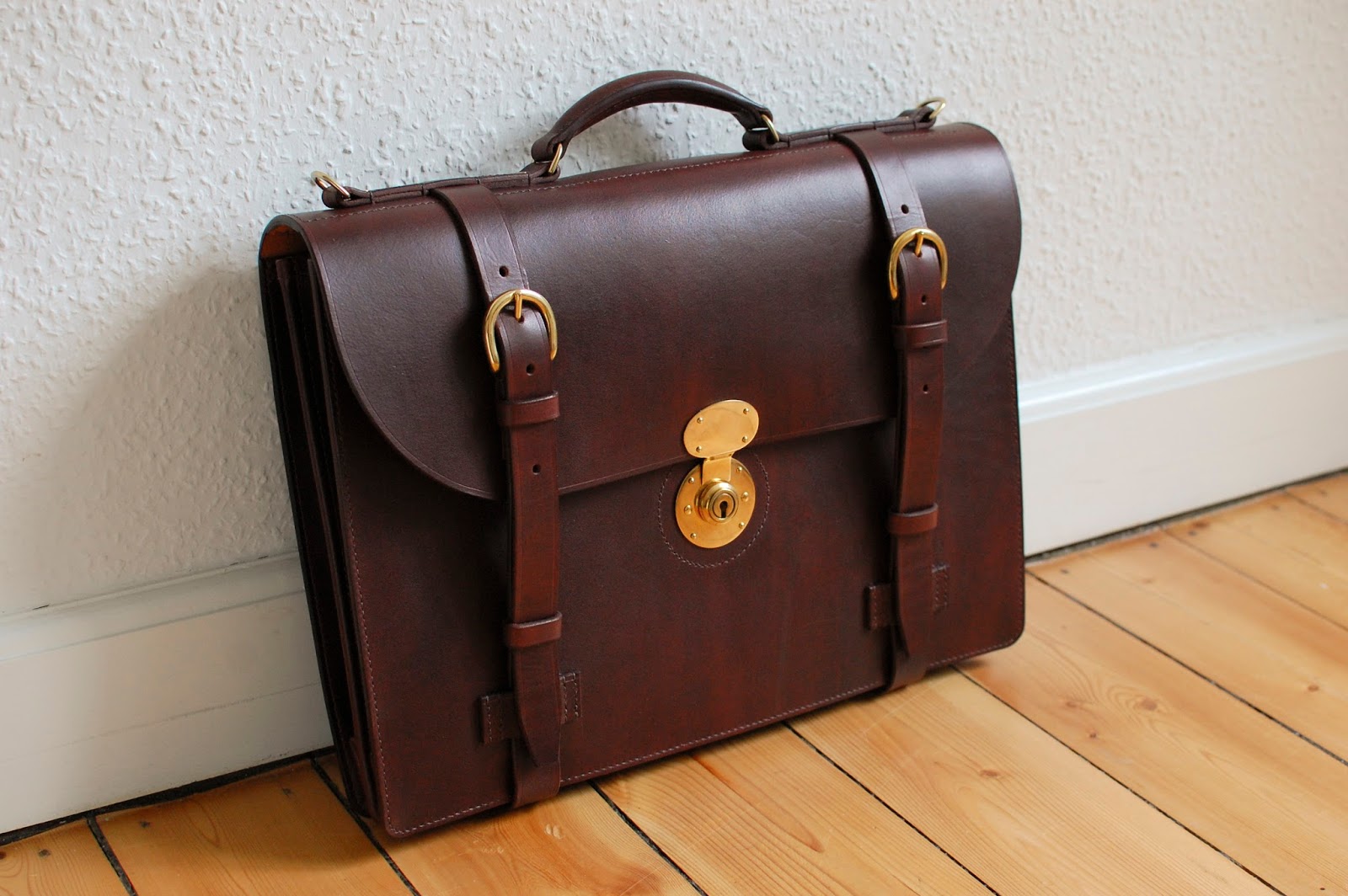 Andersen leather : Classic English Briefcase with a slightly different ...