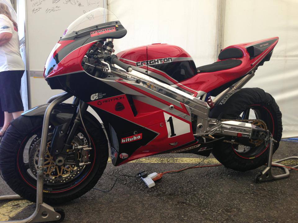 ROTRON RT700 Rotary Engine / Crighton Racing