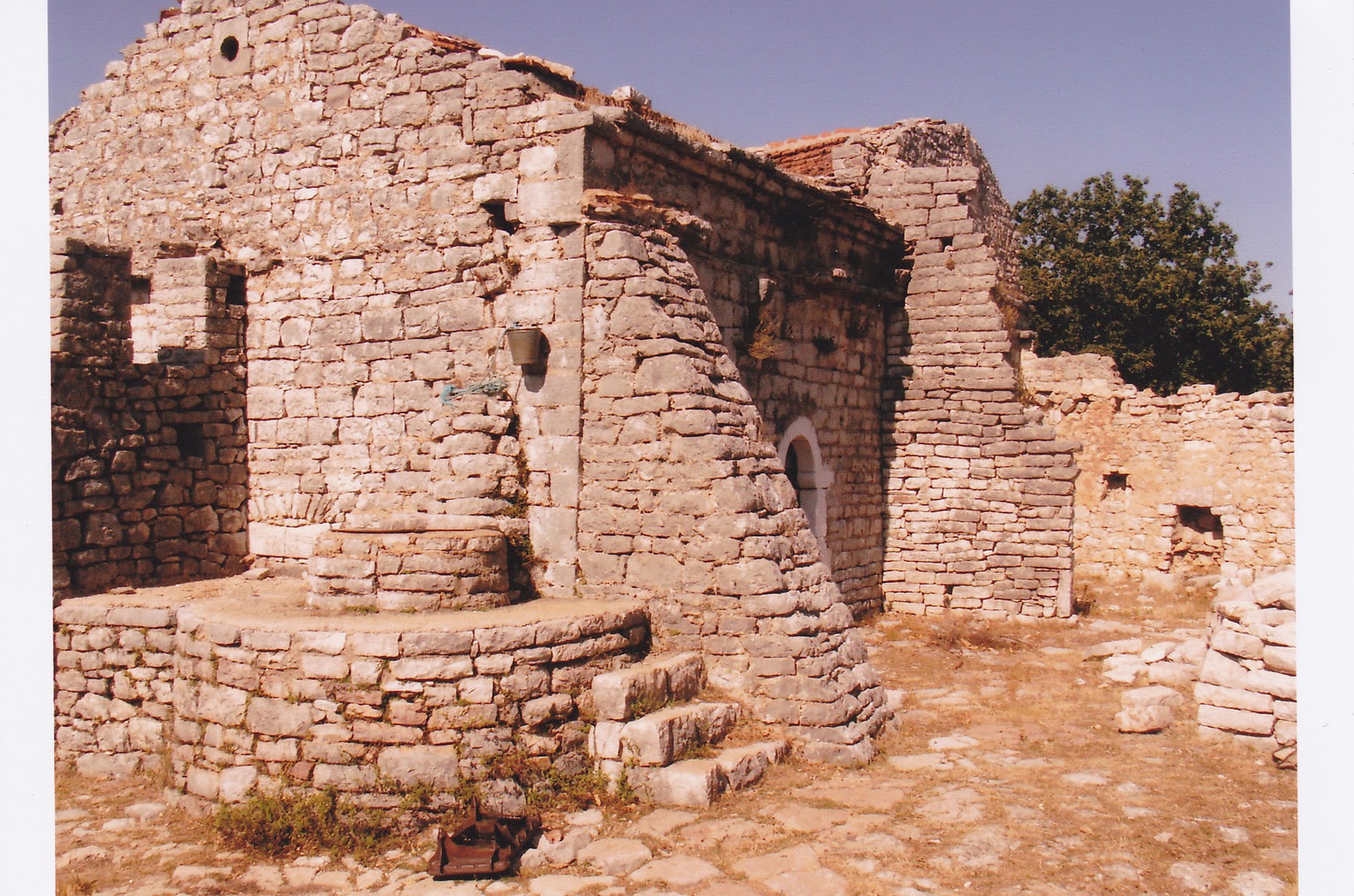 ΚΕΡΑΥΝΟΣ ΕΝ ΑΙΘΡΙΑ: ΕΠΕΤΕΙΟΣ ΕΠΟΥΣ 40΄ / 2011 - ΟΧΙ - " Η ηρωϊκή σας ...