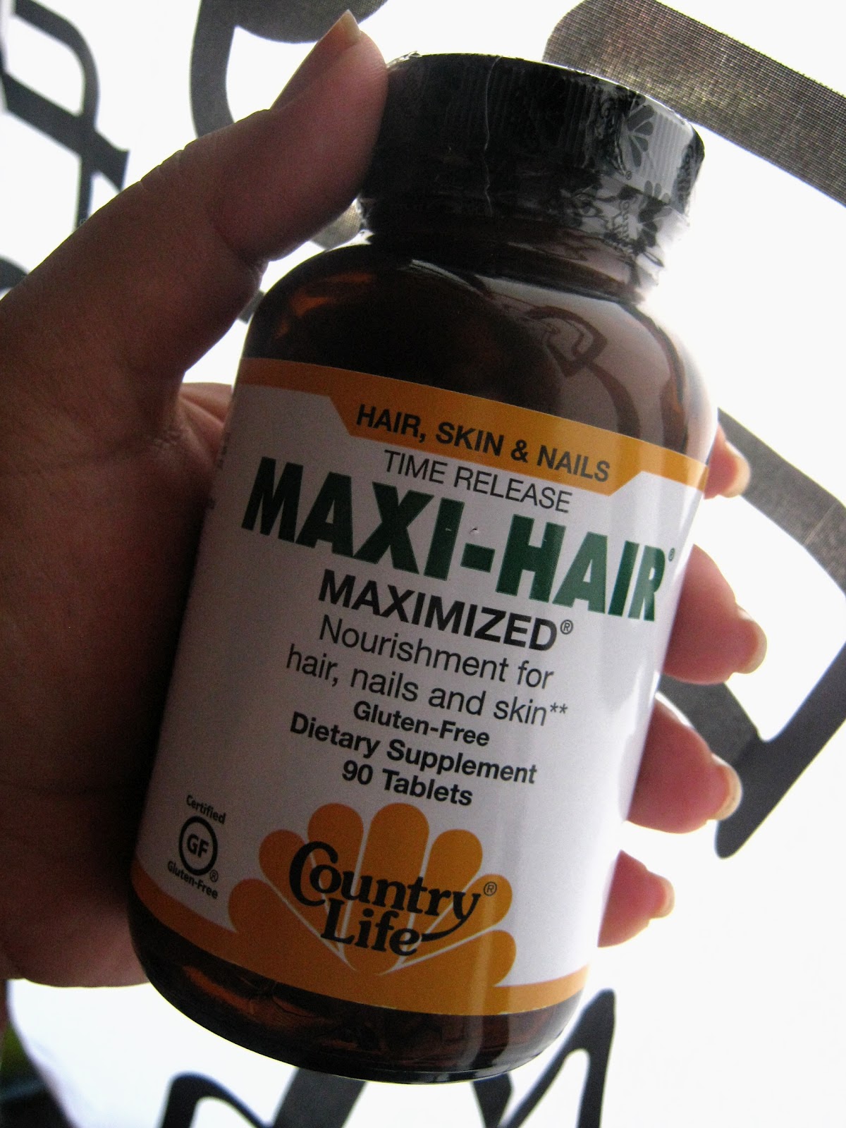 Emanuela Popova: Добавки за коса, кожа и нокти *MAXI HAIR*