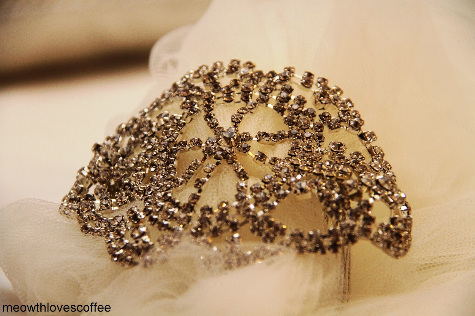 Meowth! : Part I: My Modern Filipiniana Wedding