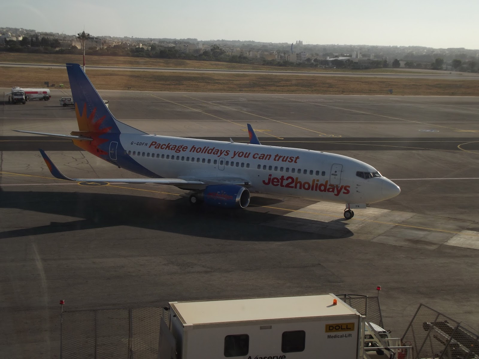 Aircraft Aviation in Europe: Jet2 vs Jet2holidays livery