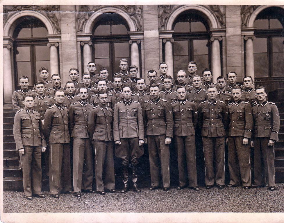 NAZI JERMAN: Foto Grup SS