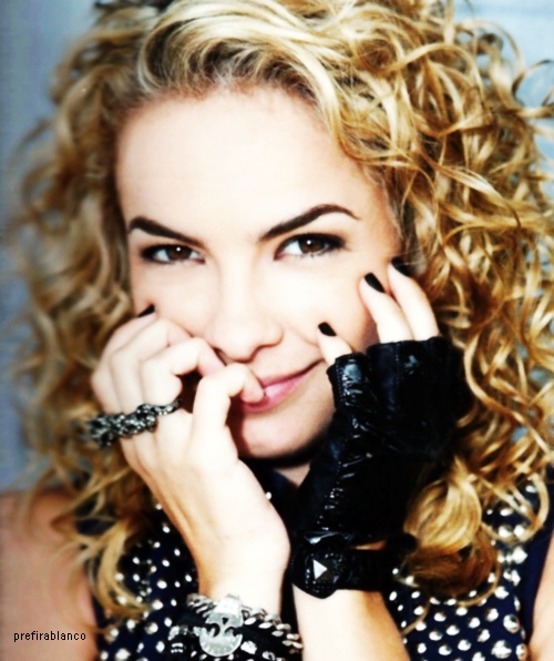 Sempre Rebelde: Lua Blanco