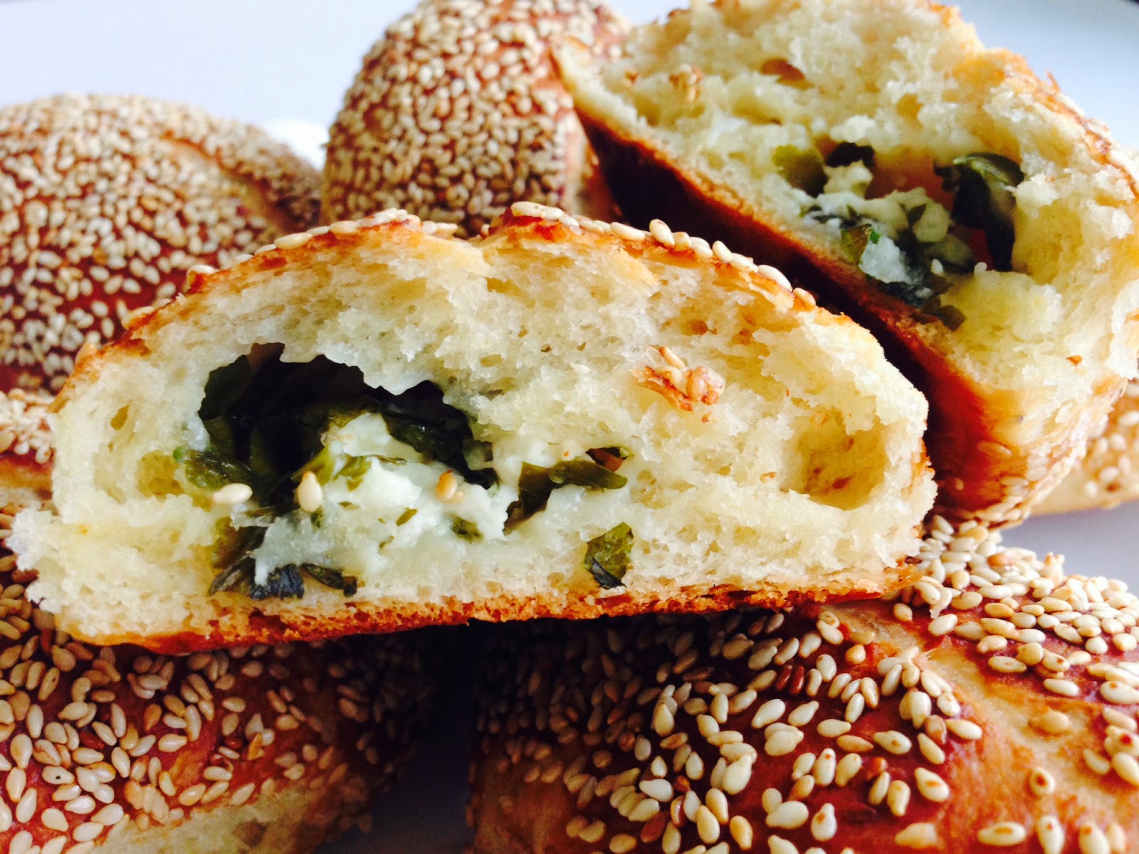 TUANA MUTFAK: SUSAMLI SİMİT POĞAÇA