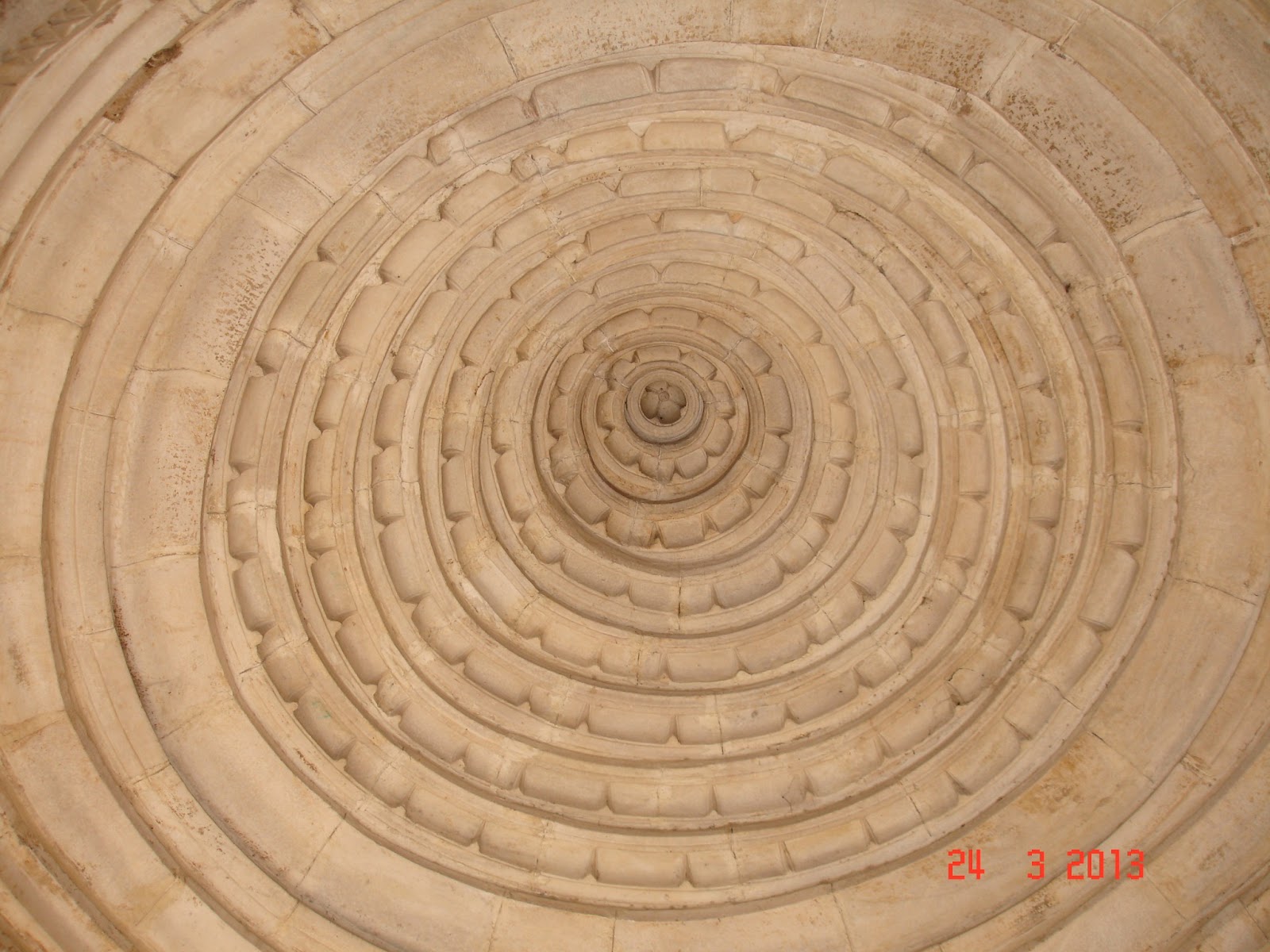 Swaroop's Travelogue: Sultan Garhi First Muslim Mausoleum