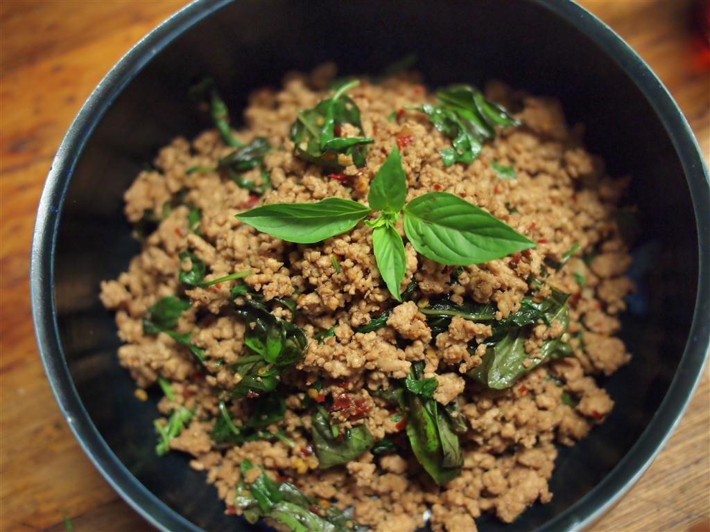 I Love Thai Recipes: Pork with Basil (Pad Krapow Moo)