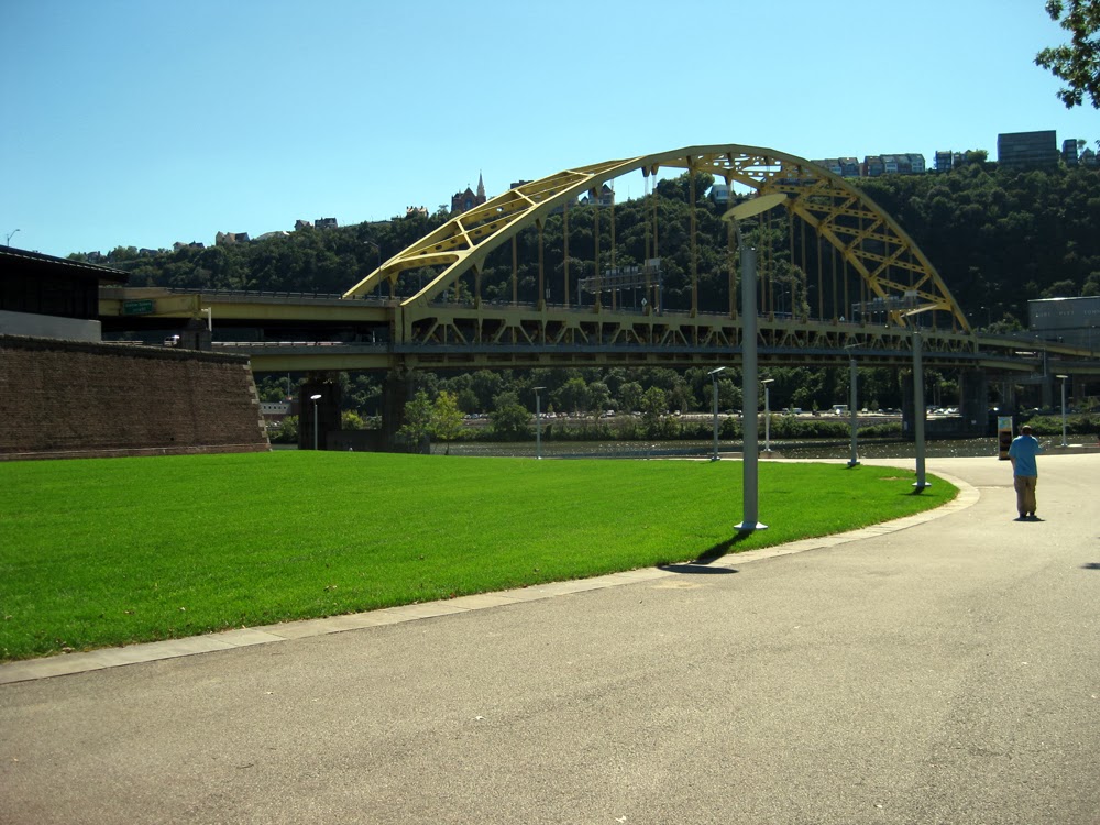 Cluck Amok: Fort Pitt; My French and Indian War tour wrap-up