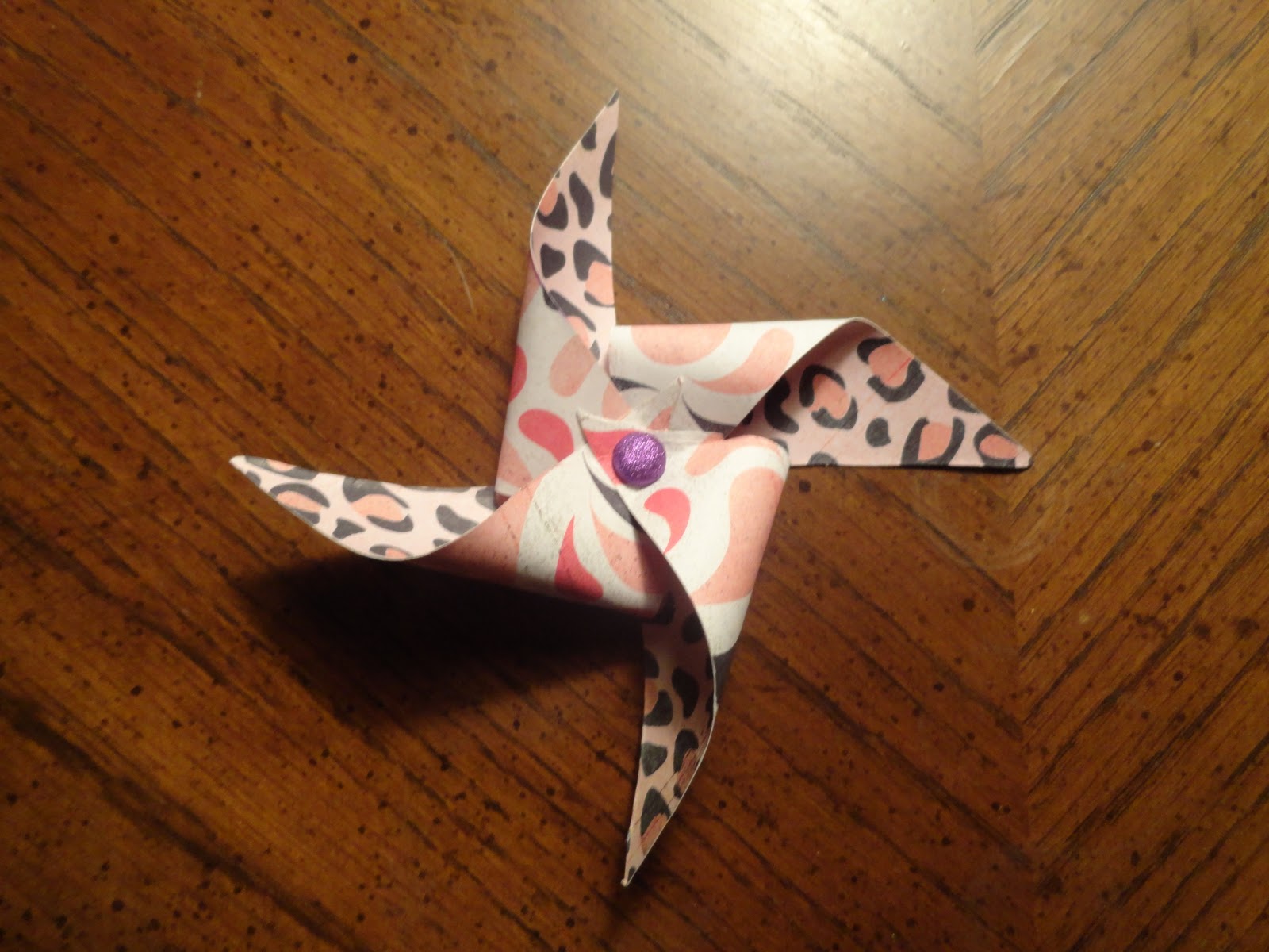 Purple Party Shoes: SATURDAY DIY: Paper Pinwheel Flower Bouquet