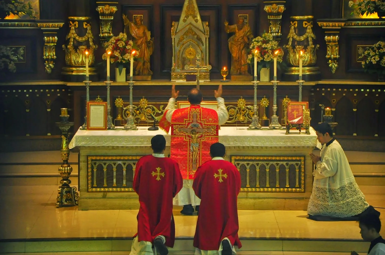 New Liturgical Movement: Photopost: Exaltation of the Holy Cross - 2014