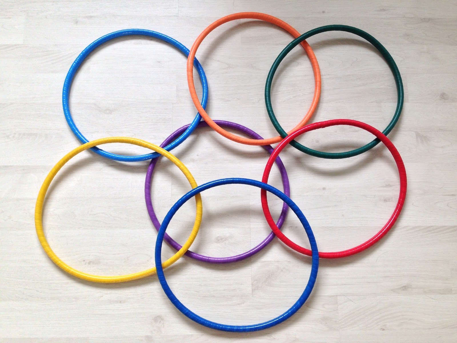 Do Re Milou - Muziekjuf: DIY - Kleine hoepels!