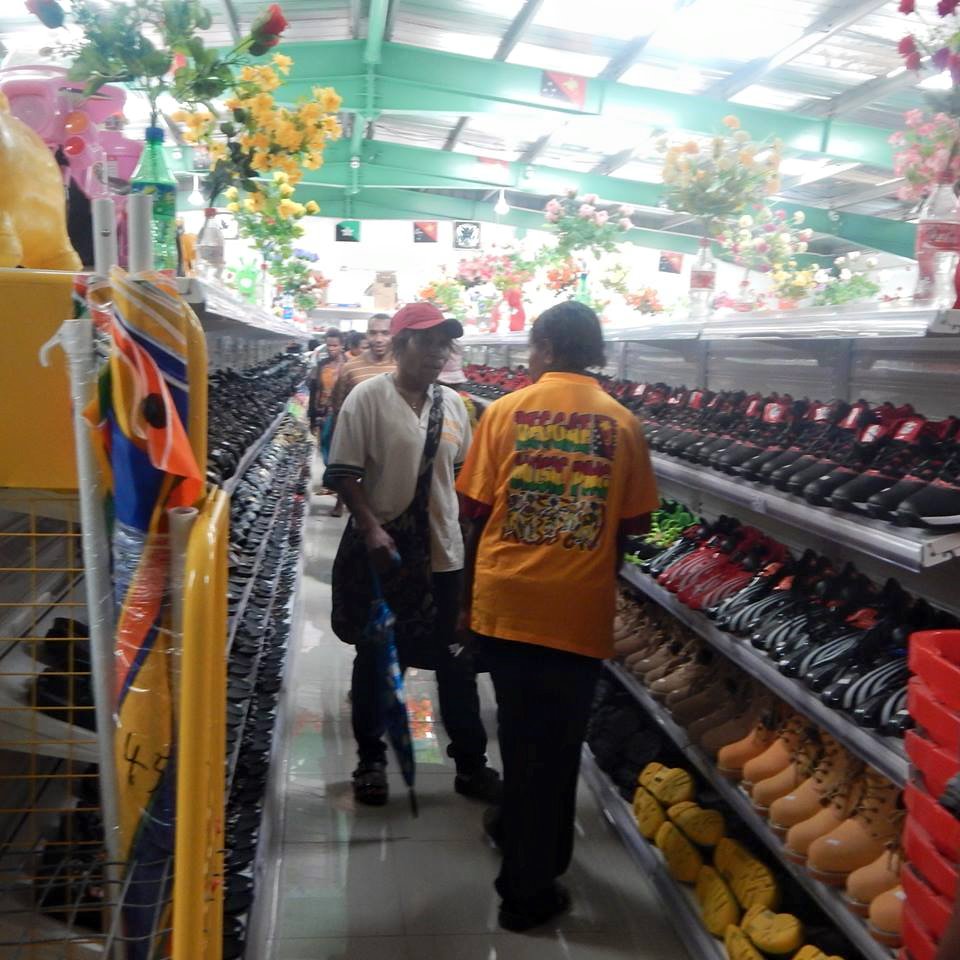 Shopping Center opens in Wabag Town | Papua New Guinea Today